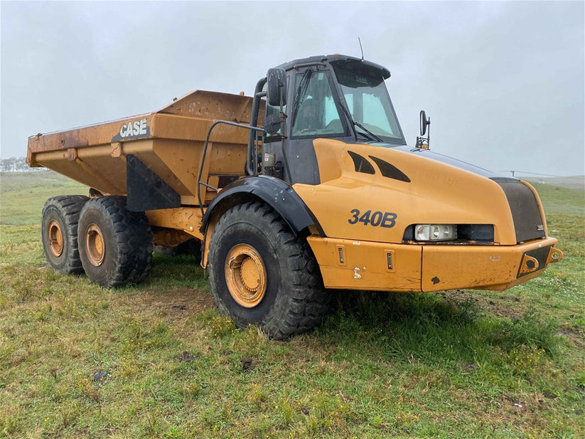 Open media 1 in modal